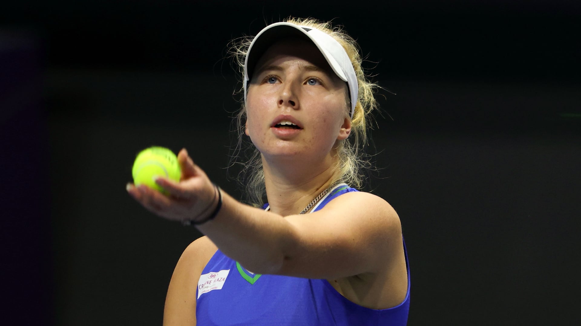 Tauson beats Dolehide to reach second round - Tennis Majors