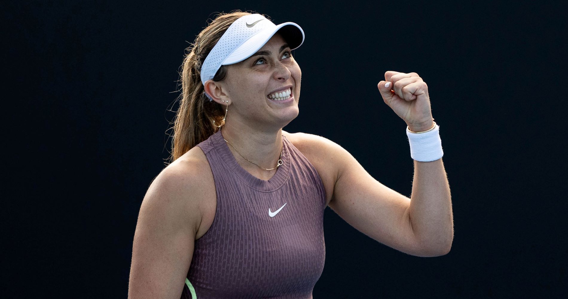 Badosa into last eight as Samsonova retires - Tennis Majors