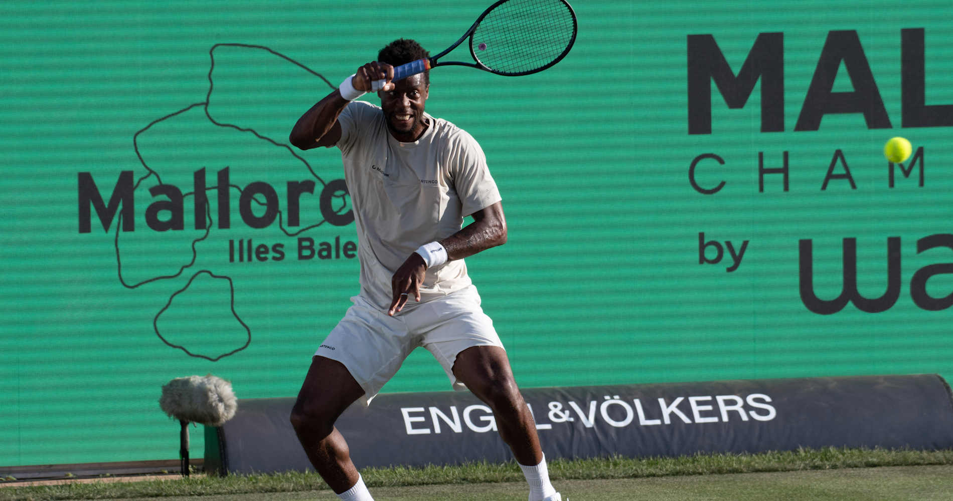 Mallorca Open: Monfils eases into quarter-finals - Tennis Majors