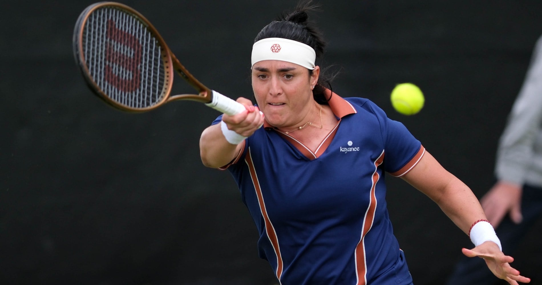 Jabeur defeats Zheng to move into second round - Tennis Majors
