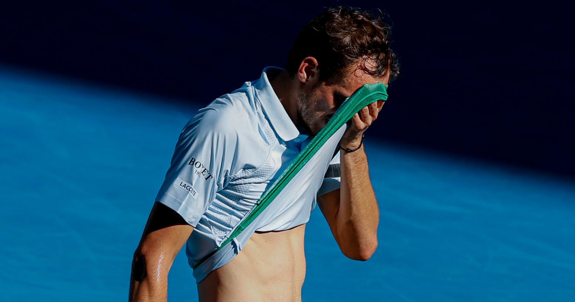 Tien stuns Medvedev in Australian Open epic - Tennis Majors