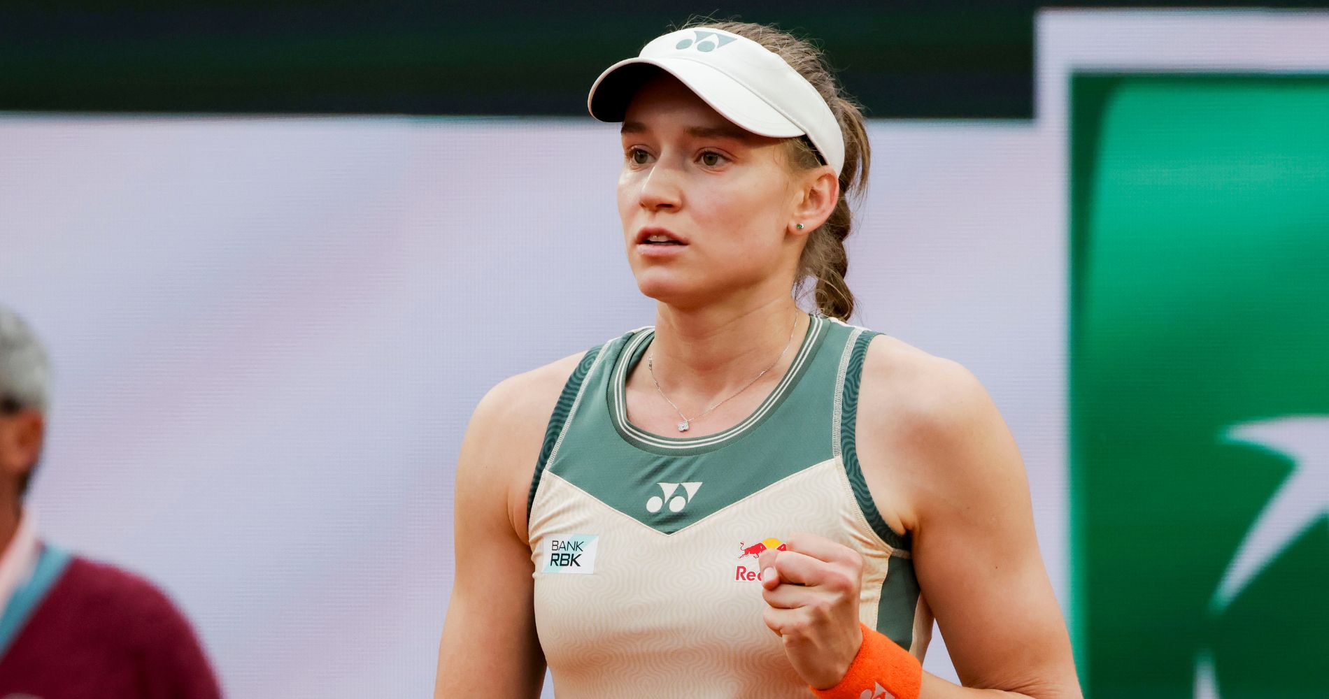 Roland-Garros : Rybakina sérieuse face à Rus - Tennis Majors FR
